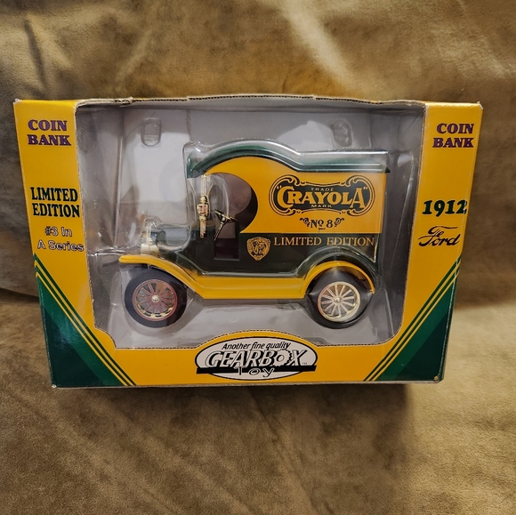 Gearbox Toys | Toys | Nwt Gearbox Crayola 912 Ford Delivery Truck Coin ...